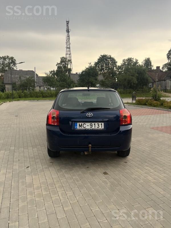 Blue Toyota Corolla 2006 in Kuldiga, with an engine capacity of 2.00 L and mileage of 328 thousand km for 1000 €, photo 3 on AUTOMOTO.COM.LV