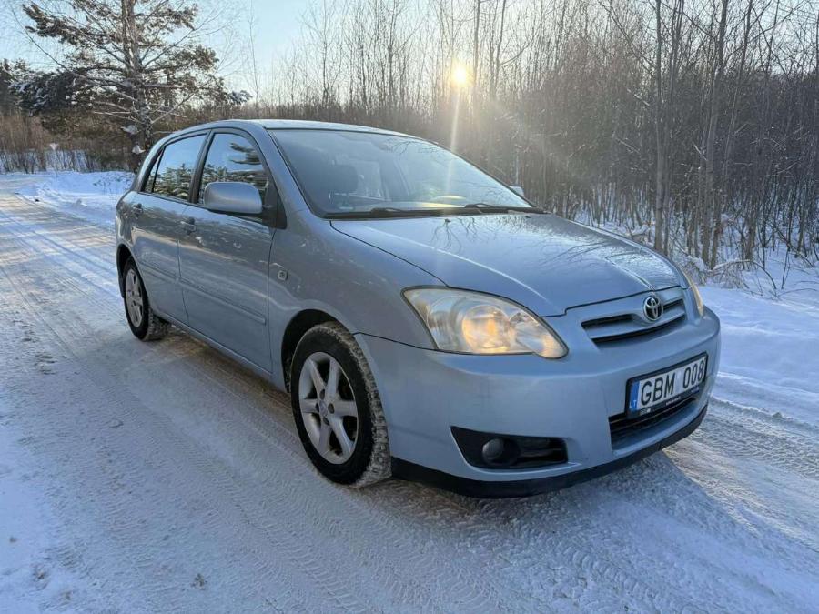 Blue Toyota Corolla 2006 in Vilnius, with an engine capacity of 1.38 L and mileage of 250 thousand km for 2300 €, photo 2 on AUTOMOTO.COM.LV