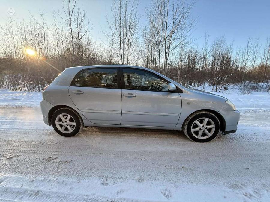 Blue Toyota Corolla 2006 in Vilnius, with an engine capacity of 1.38 L and mileage of 250 thousand km for 2300 €, photo 4 on AUTOMOTO.COM.LV