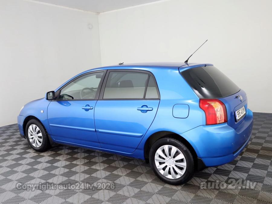 Zils Toyota Corolla 2006 Tallina, ar dzinēja tilpumu 1.40 L un nobraukumu 258 tūkst. km par 999 €, foto 5 vietnē AUTOMOTO.COM.LV
