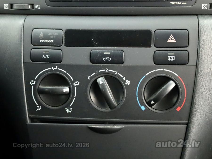 Zils Toyota Corolla 2006 Tallina, ar dzinēja tilpumu 1.40 L un nobraukumu 258 tūkst. km par 999 €, foto 9 vietnē AUTOMOTO.COM.LV