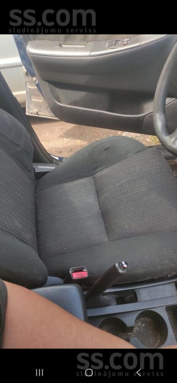 Zils Toyota Corolla 2006 Rīga, ar dzinēja tilpumu 1.40 L un nobraukumu 258 tūkst. km par 1400 €, foto 7 vietnē AUTOMOTO.COM.LV