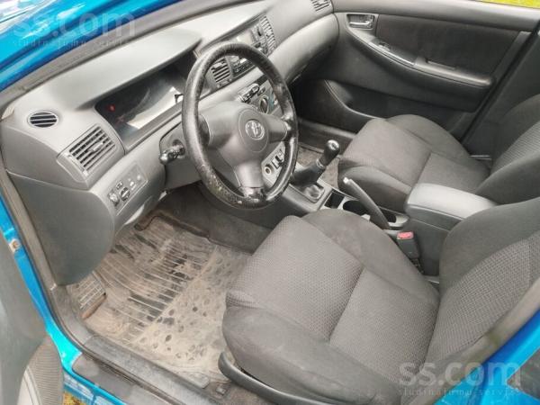 Zils Toyota Corolla 2006 Madona, ar dzinēja tilpumu 1.60 L un nobraukumu 282 tūkst. km par 1250 €, foto 3 vietnē AUTOMOTO.COM.LV