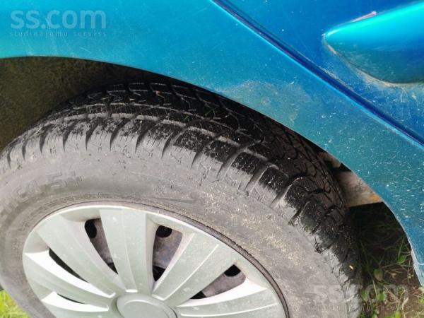 Zils Toyota Corolla 2006 Madona, ar dzinēja tilpumu 1.60 L un nobraukumu 282 tūkst. km par 1250 €, foto 5 vietnē AUTOMOTO.COM.LV