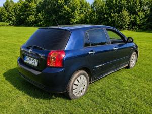 Zils Toyota Corolla 2006 Jurbarkas, ar dzinēja tilpumu 1.36 L un nobraukumu 311 tūkst. km par 850 €, foto  vietnē AUTOMOTO.COM.LV