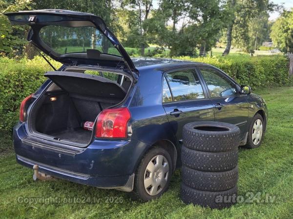 Zils Toyota Corolla 2006 Pērnava, ar dzinēja tilpumu 1.60 L un nobraukumu 258 tūkst. km par 2300 €, foto 6 vietnē AUTOMOTO.COM.LV