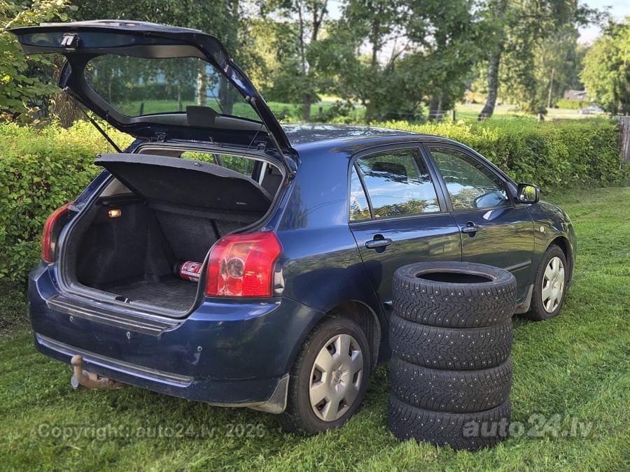 Zils Toyota Corolla 2006 Pērnava, ar dzinēja tilpumu 1.60 L un nobraukumu 258 tūkst. km par 2300 €, foto 6 vietnē AUTOMOTO.COM.LV