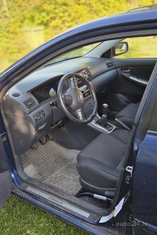 Zils Toyota Corolla 2006 Pērnava, ar dzinēja tilpumu 1.60 L un nobraukumu 258 tūkst. km par 2300 €, foto 7 vietnē AUTOMOTO.COM.LV