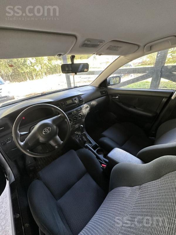 Blue Toyota Corolla 2007 in Valka, with an engine capacity of 1.40 L and mileage of 373 thousand km for 800 €, photo 6 on AUTOMOTO.COM.LV