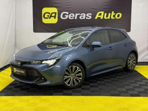 Blue Toyota Corolla 2019 in Vilnius, with an engine capacity of 1.20 L and mileage of 73 thousand km for 16490 €, photo  on AUTOMOTO.COM.LV