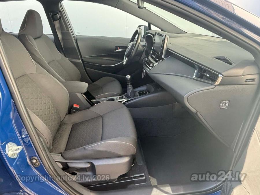 Zils Toyota Corolla 2019 Tallina, ar dzinēja tilpumu 1.20 L un nobraukumu 80 tūkst. km par 12995 €, foto 7 vietnē AUTOMOTO.COM.LV