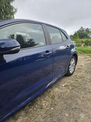 Zils Toyota Corolla 2019 Viļņa, ar dzinēja tilpumu 1.80 L un nobraukumu 198 tūkst. km par 6999 €, foto 3 vietnē AUTOMOTO.COM.LV