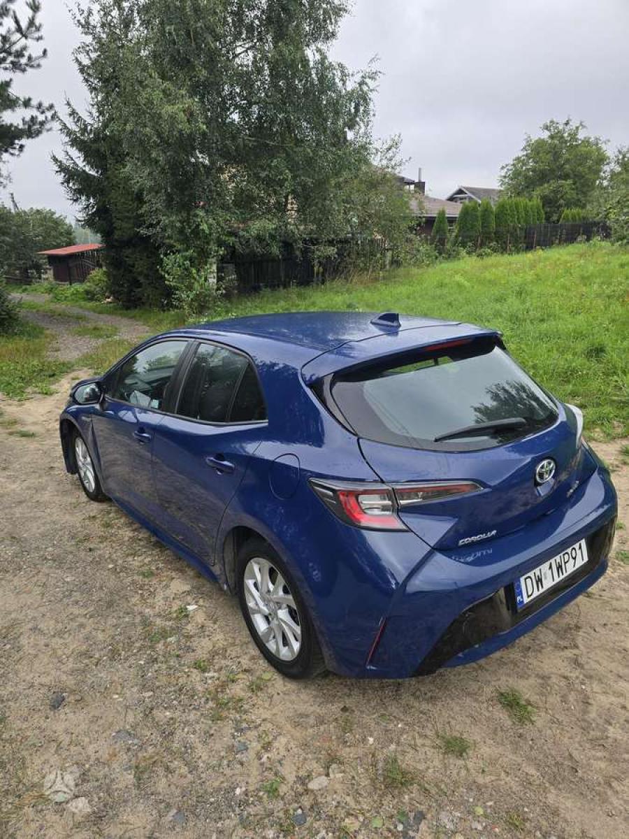 Zils Toyota Corolla 2019 Viļņa, ar dzinēja tilpumu 1.80 L un nobraukumu 198 tūkst. km par 6999 €, foto 4 vietnē AUTOMOTO.COM.LV
