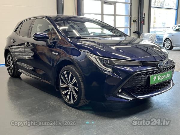 Zils Toyota Corolla 2021 Tallina, ar dzinēja tilpumu 1.80 L un nobraukumu 68 tūkst. km par 18480 €, foto 2 vietnē AUTOMOTO.COM.LV