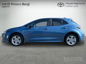 Blue Toyota Corolla 2021 in Riga, with an engine capacity of 1.80 L and mileage of 56 thousand km for 17490 €, photo 4 on AUTOMOTO.COM.LV