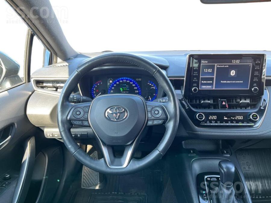 Blue Toyota Corolla 2021 in Riga, with an engine capacity of 1.80 L and mileage of 56 thousand km for 17490 €, photo 10 on AUTOMOTO.COM.LV