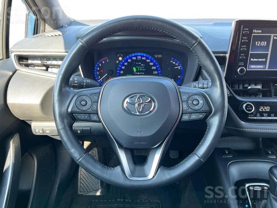 Blue Toyota Corolla 2021 in Riga, with an engine capacity of 1.80 L and mileage of 56 thousand km for 17490 €, photo 13 on AUTOMOTO.COM.LV