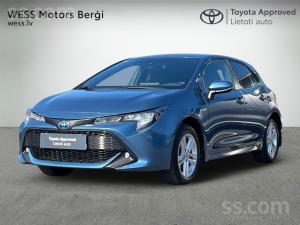 Blue Toyota Corolla 2021 in Riga, with an engine capacity of 1.80 L and mileage of 136 thousand km for 15990 €, photo  on AUTOMOTO.COM.LV