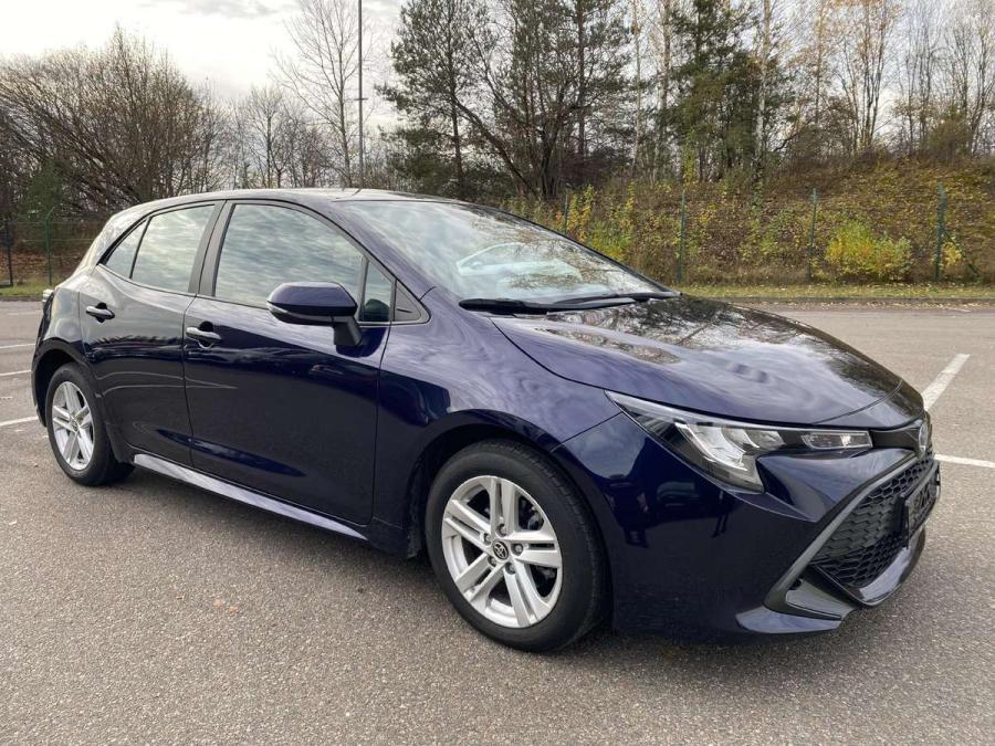 Blue Toyota Corolla 2022 in Vilnius, with an engine capacity of 1.80 L and mileage of 124 thousand km for 14750 €, photo 2 on AUTOMOTO.COM.LV