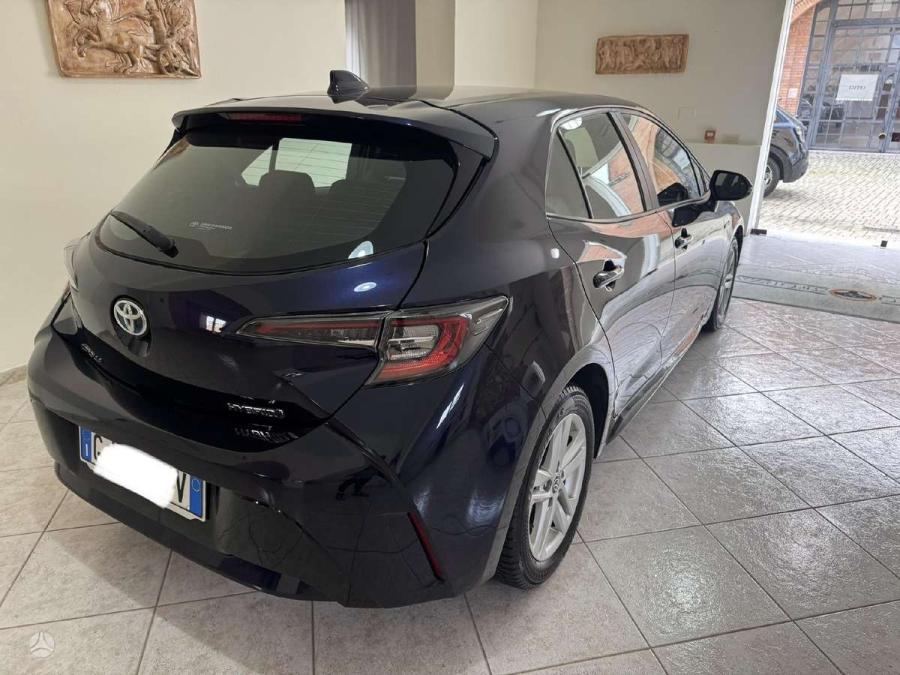 Zils Toyota Corolla 2022 Utena, ar dzinēja tilpumu 1.80 L un nobraukumu 214 tūkst. km par 12900 €, foto 5 vietnē AUTOMOTO.COM.LV
