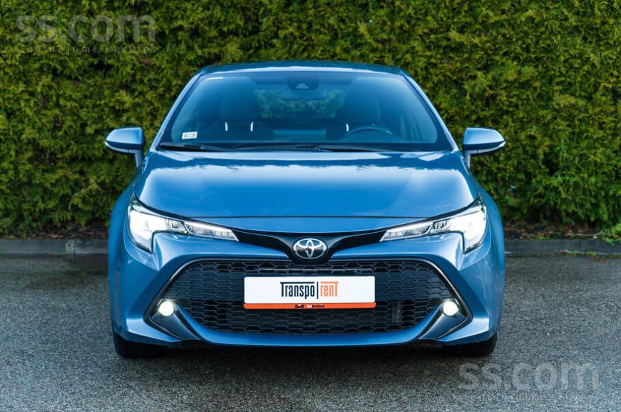 Zils Toyota Corolla 2022 Rīga, ar dzinēja tilpumu 1.20 L un nobraukumu 30 tūkst. km par 15900 €, foto 2 vietnē AUTOMOTO.COM.LV
