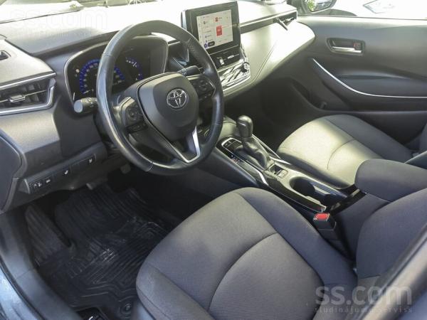 Blue Toyota Corolla 2022 in Riga, with an engine capacity of 1.50 L and mileage of 93 thousand km for 15850 €, photo 5 on AUTOMOTO.COM.LV