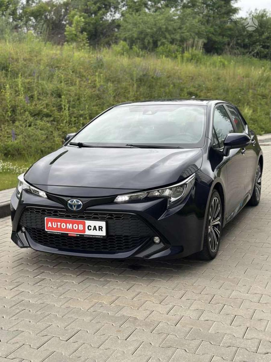 Blue Toyota Corolla 2022 in Vilnius, with an engine capacity of 1.99 L and mileage of 138 thousand km for 15300 €, photo 1 on AUTOMOTO.COM.LV