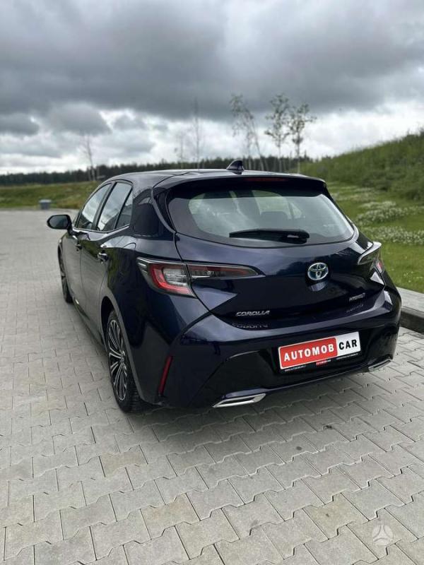 Blue Toyota Corolla 2022 in Vilnius, with an engine capacity of 1.99 L and mileage of 138 thousand km for 15300 €, photo 7 on AUTOMOTO.COM.LV