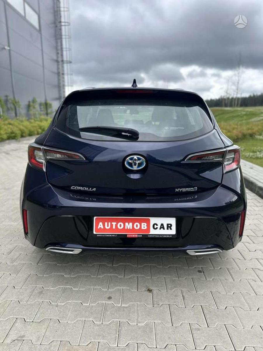 Blue Toyota Corolla 2022 in Vilnius, with an engine capacity of 1.99 L and mileage of 138 thousand km for 15300 €, photo 9 on AUTOMOTO.COM.LV