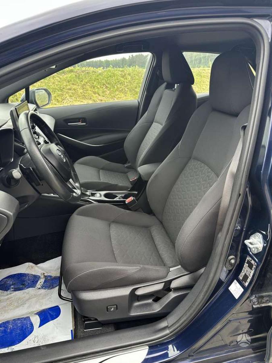 Blue Toyota Corolla 2022 in Vilnius, with an engine capacity of 1.99 L and mileage of 138 thousand km for 15300 €, photo 19 on AUTOMOTO.COM.LV