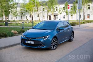 Blue Toyota Corolla 2022 in Riga, with an engine capacity of 1.80 L and mileage of 53 thousand km for 20700 €, photo  on AUTOMOTO.COM.LV