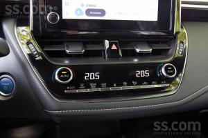 Zils Toyota Corolla 2022 Rīga, ar dzinēja tilpumu 1.80 L un nobraukumu 53 tūkst. km par 20700 €, foto 19 vietnē AUTOMOTO.COM.LV