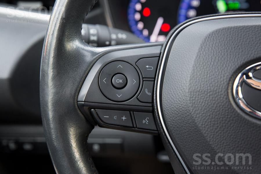 Zils Toyota Corolla 2022 Rīga, ar dzinēja tilpumu 1.80 L un nobraukumu 53 tūkst. km par 20700 €, foto 21 vietnē AUTOMOTO.COM.LV