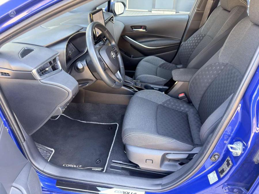 Zils Toyota Corolla 2024 Viļņa, ar dzinēja tilpumu 1.80 L un nobraukumu 30 tūkst. km par 19950 €, foto 16 vietnē AUTOMOTO.COM.LV