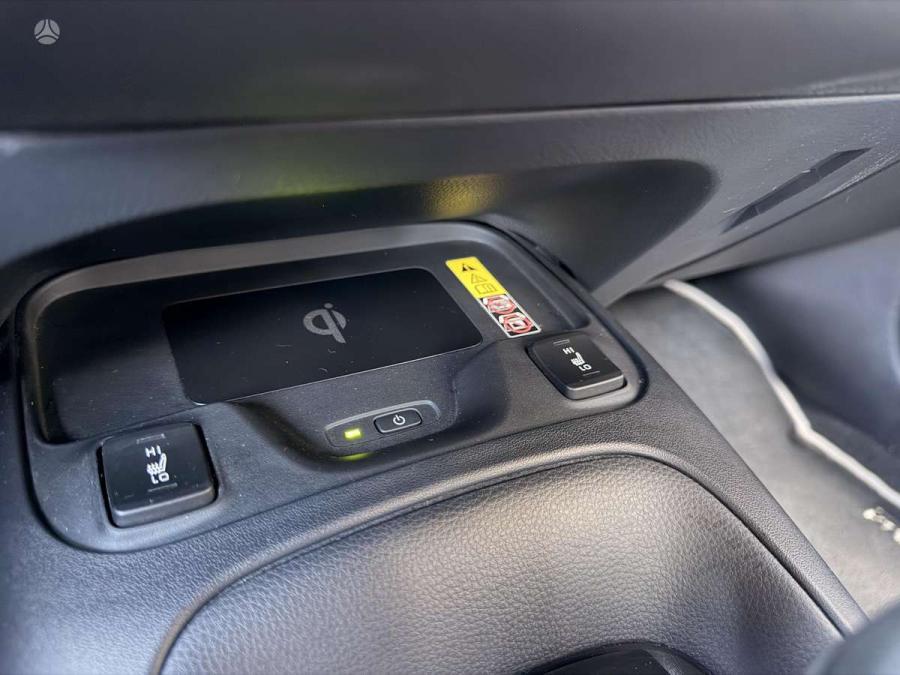 Zils Toyota Corolla 2024 Viļņa, ar dzinēja tilpumu 1.80 L un nobraukumu 30 tūkst. km par 19950 €, foto 38 vietnē AUTOMOTO.COM.LV