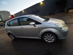 Blue Toyota Corolla 2004 in Kaunas, with an engine capacity of 2.00 L and mileage of 299 thousand km for 950 €, photo 3 on AUTOMOTO.COM.LV