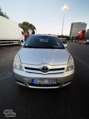 Blue Toyota Corolla 2004 in Kaunas, with an engine capacity of 2.00 L and mileage of 299 thousand km for 950 €, photo 7 on AUTOMOTO.COM.LV