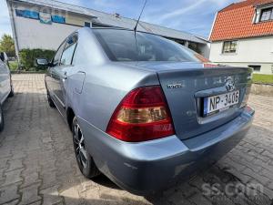 Zils Toyota Corolla 2003 Rīga, ar dzinēja tilpumu 1.60 L un nobraukumu 330 tūkst. km par 1599 €, foto 5 vietnē AUTOMOTO.COM.LV