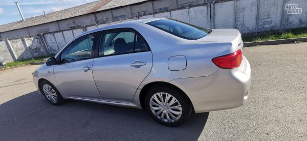 Blue Toyota Corolla 2004 in Kaunas, with an engine capacity of 1.60 L and mileage of 264 thousand km for 1850 €, photo 6 on AUTOMOTO.COM.LV