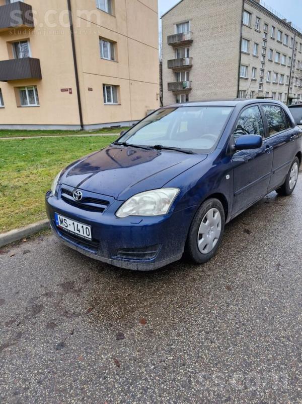 Blue Toyota Corolla 2005 in Limbazi, with an engine capacity of 1.60 L and mileage of 280 thousand km for 1500 €, photo 1 on AUTOMOTO.COM.LV