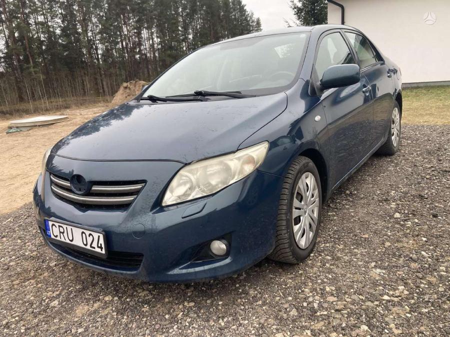 Blue Toyota Corolla 2007 in Vilnius, with an engine capacity of 1.60 L and mileage of 233 thousand km for 3499 €, photo 9 on AUTOMOTO.COM.LV