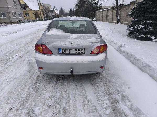 Blue Toyota Corolla 2007 in Kaunas, with an engine capacity of 1.60 L and mileage of 290 thousand km for 2999 €, photo 7 on AUTOMOTO.COM.LV