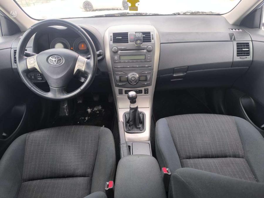 Zils Toyota Corolla 2007 Kauņa, ar dzinēja tilpumu 1.60 L un nobraukumu 290 tūkst. km par 2999 €, foto 10 vietnē AUTOMOTO.COM.LV