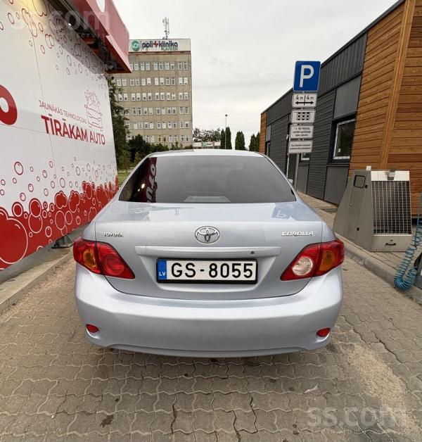 Blue Toyota Corolla 2007 in Riga, with an engine capacity of 1.60 L and mileage of 178 thousand km for 2600 €, photo 4 on AUTOMOTO.COM.LV