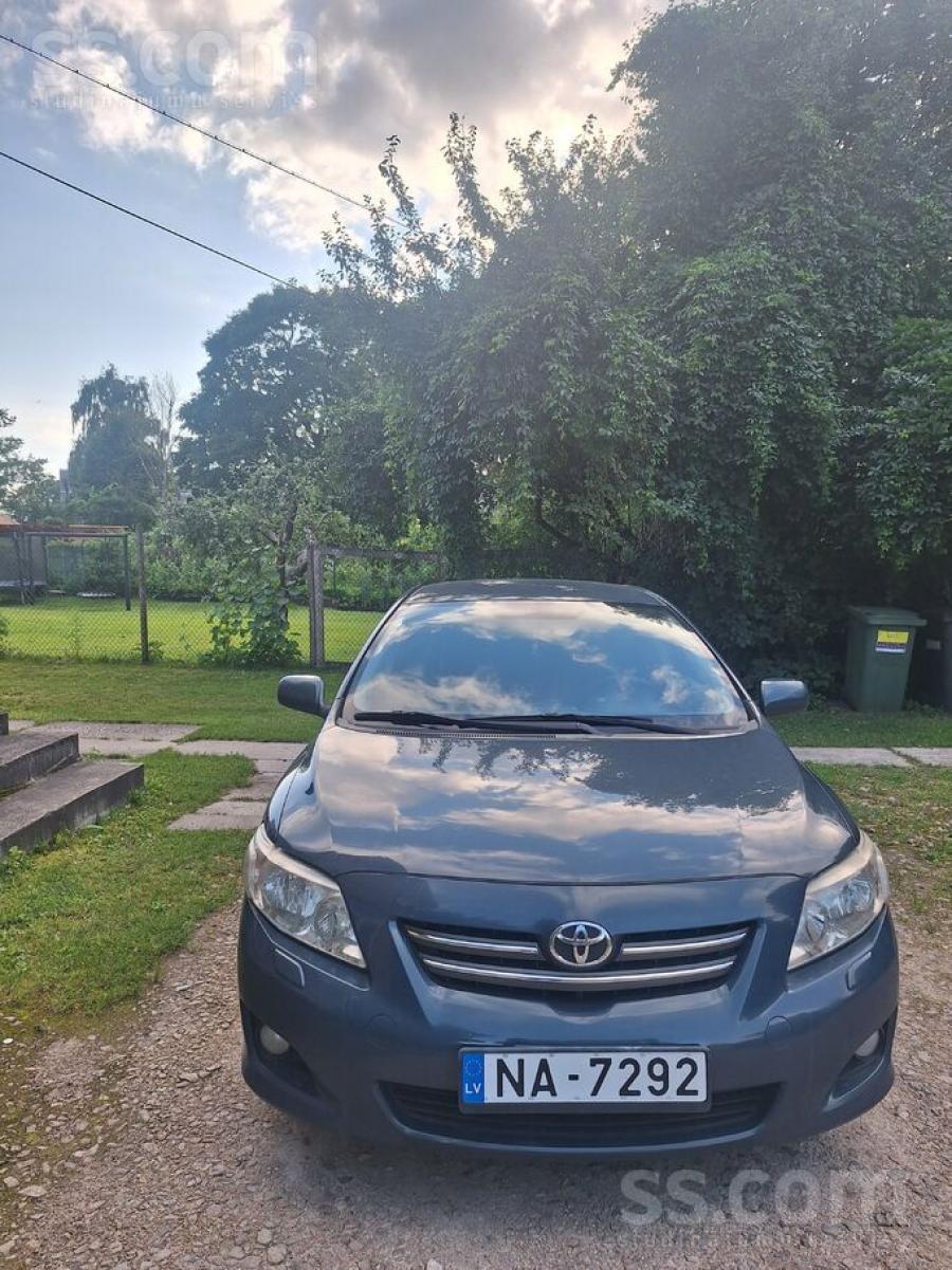 Blue Toyota Corolla 2007 in Riga, with an engine capacity of 1.60 L and mileage of 212 thousand km for 2100 €, photo 6 on AUTOMOTO.COM.LV
