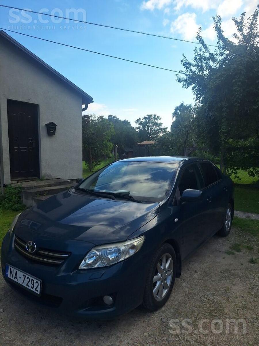 Blue Toyota Corolla 2007 in Riga, with an engine capacity of 1.60 L and mileage of 212 thousand km for 2100 €, photo 8 on AUTOMOTO.COM.LV