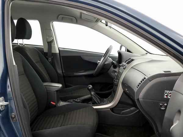 Blue Toyota Corolla 2007 in Tallinn, with an engine capacity of 1.60 L and mileage of 339 thousand km for 1599 €, photo 7 on AUTOMOTO.COM.LV