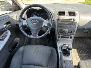 Zils Toyota Corolla 2008 Cēsis, ar dzinēja tilpumu 1.60 L un nobraukumu 276 tūkst. km par 2300 €, foto 8 vietnē AUTOMOTO.COM.LV