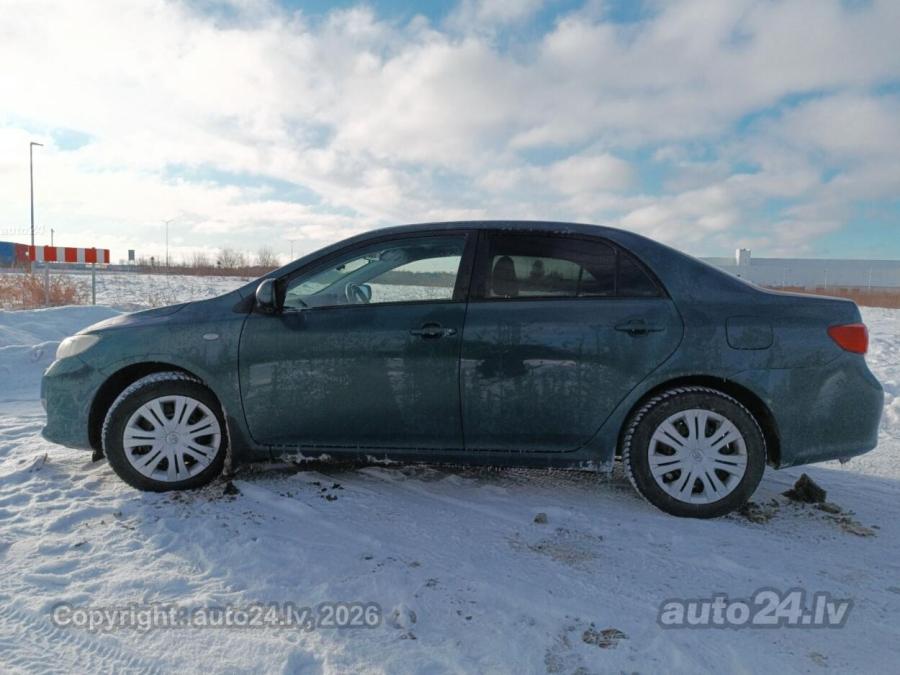 Zils Toyota Corolla 2008 Tallina, ar dzinēja tilpumu 1.60 L un nobraukumu 182 tūkst. km par 4999 €, foto 9 vietnē AUTOMOTO.COM.LV