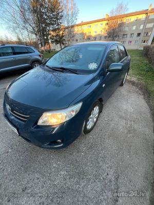 Blue Toyota Corolla 2008 in Rakvere, with an engine capacity of 1.60 L and mileage of 283 thousand km for 4000 €, photo 4 on AUTOMOTO.COM.LV
